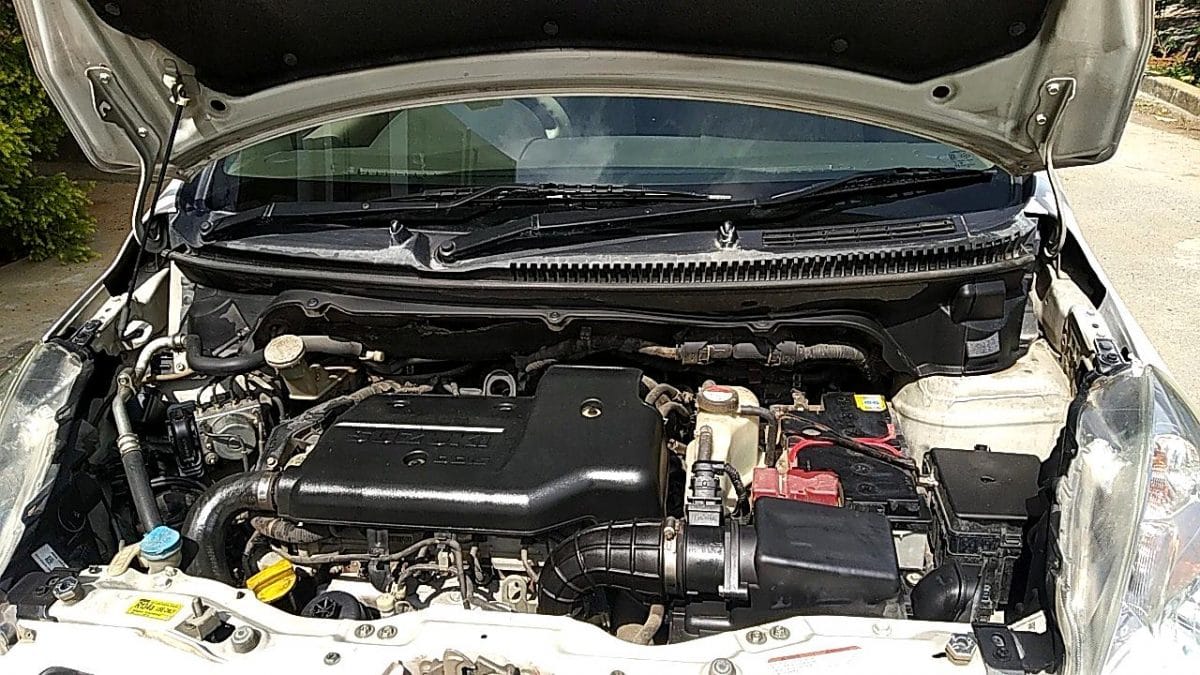 Comparison: Maruti Suzuki Invicto vs Maruti Suzuki Ertiga