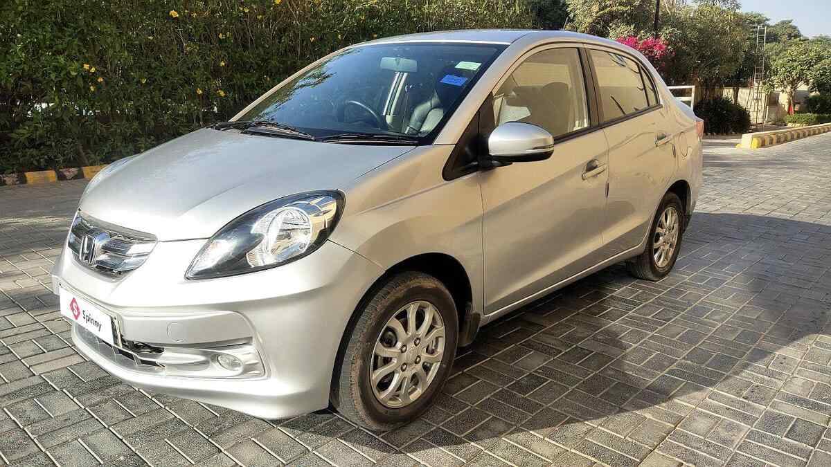 Best Compact Cars in India for City Driving That You Can Afford