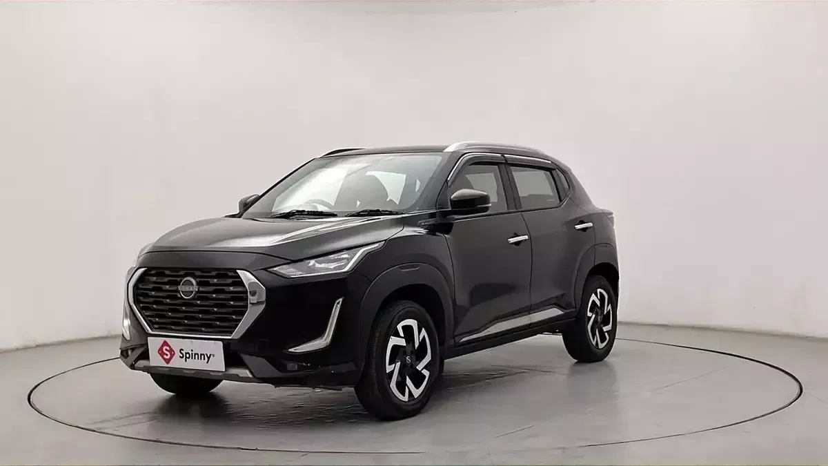 Nissan Magnite Mileage Comparison: Petrol vs Turbo Petrol